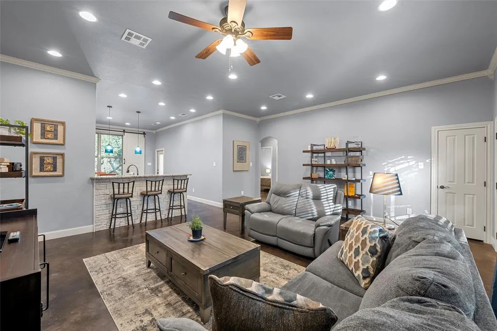 207 Cresthill Circle, Valley Mills, Texas 76689 | Residential ...